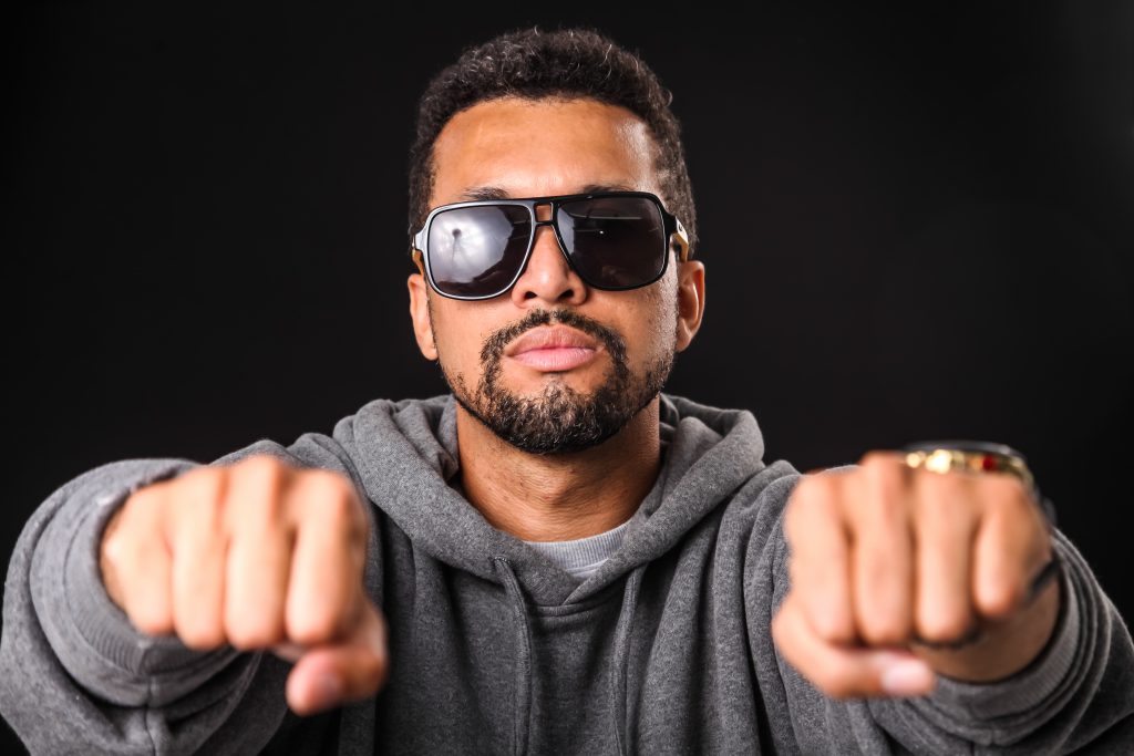 ‘Andarilho’: novo single do rapper Danty vem carregado de crítica ...