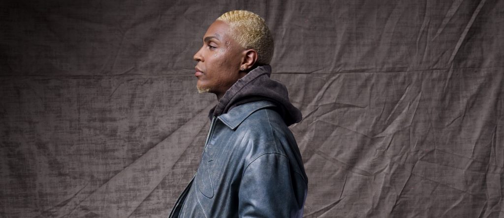 LANÇAMENTO: Rapper Aka Rasta apresenta diferentes versões de si no ...